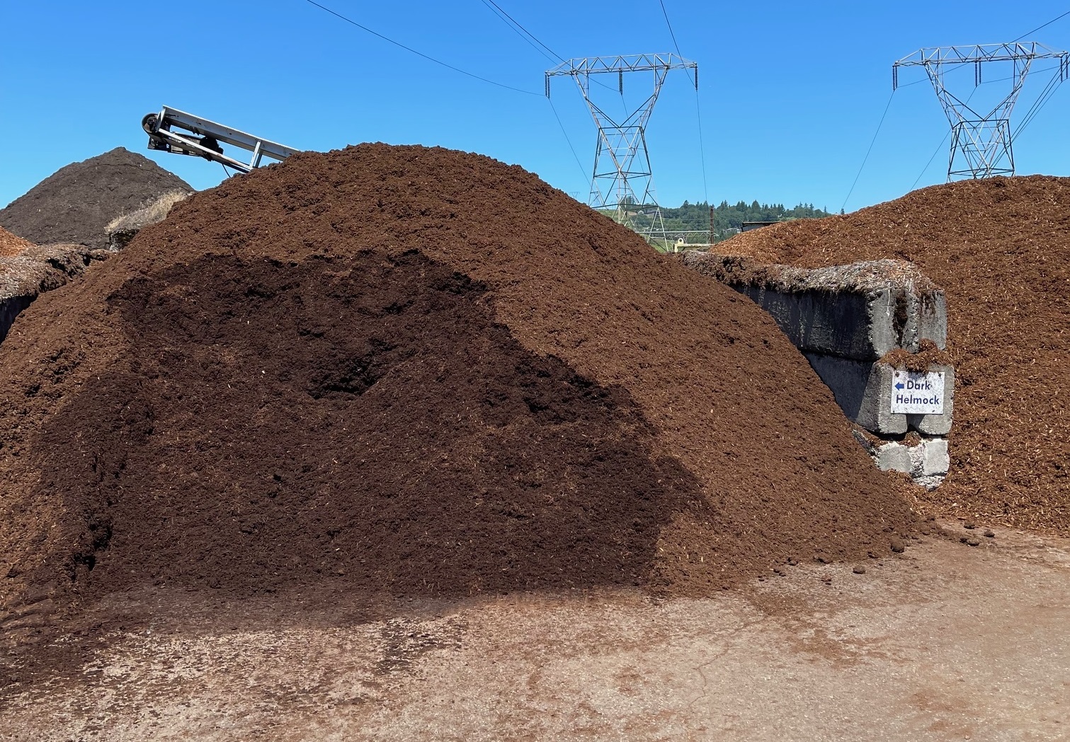 Dark Hemlock Bark Dust Delivery Vancouver, Washougal, Camas