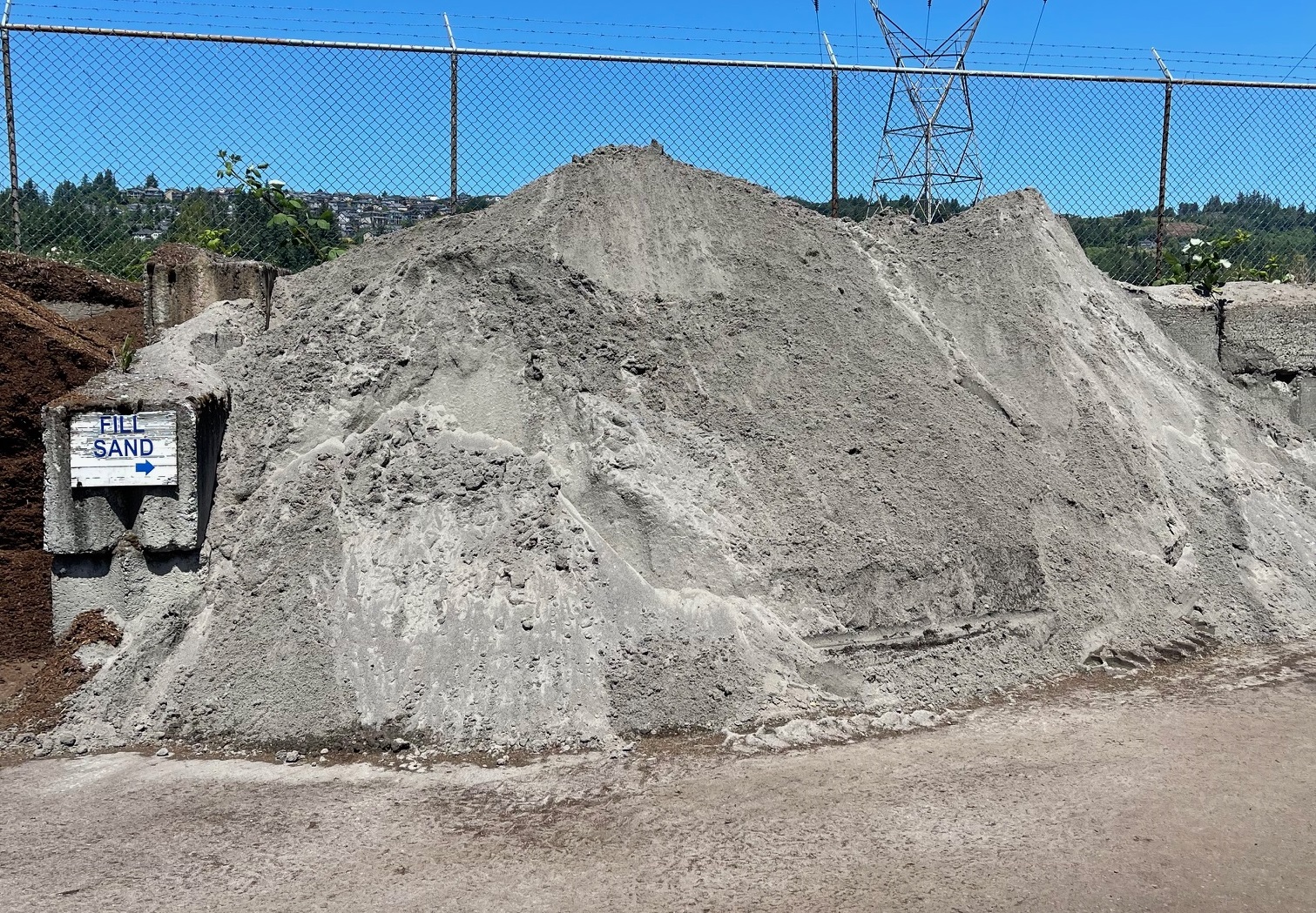 Landscape Supply Delivery Vancouver, WA - Bark, Rock, Soil